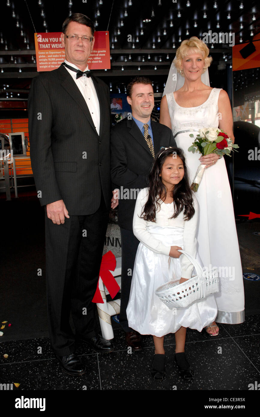 Wayne Hallquist, Stuart Claxton, Laurie Hallquist Couple marié le plus ...