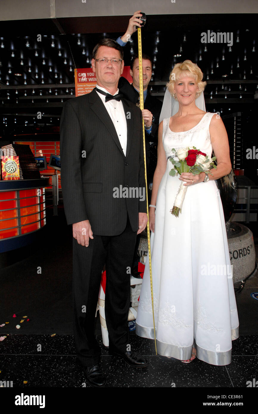 Wayne Hallquist, Stuart Claxton, Laurie Hallquist Couple marié le plus ...