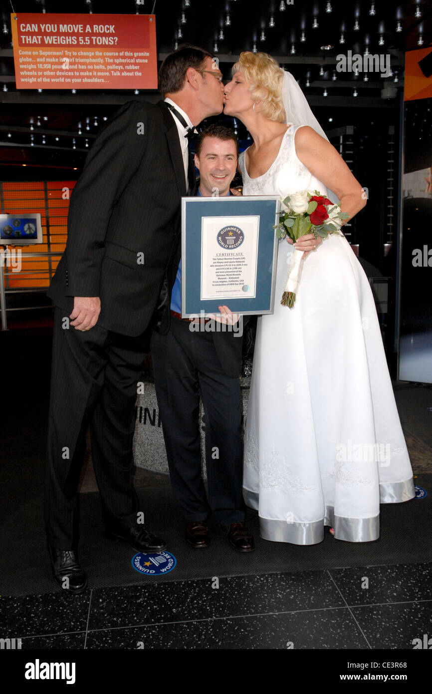 Wayne Hallquist, Stuart Claxton, Laurie Hallquist Couple marié le plus ...