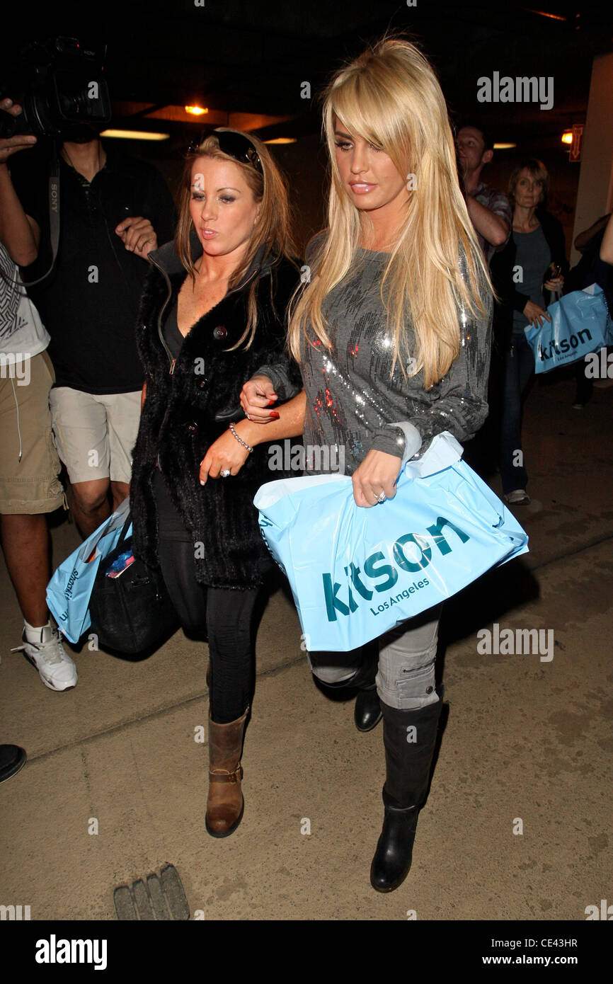Katie Price aka Jordan shops at Kitson pour les enfants après le ...