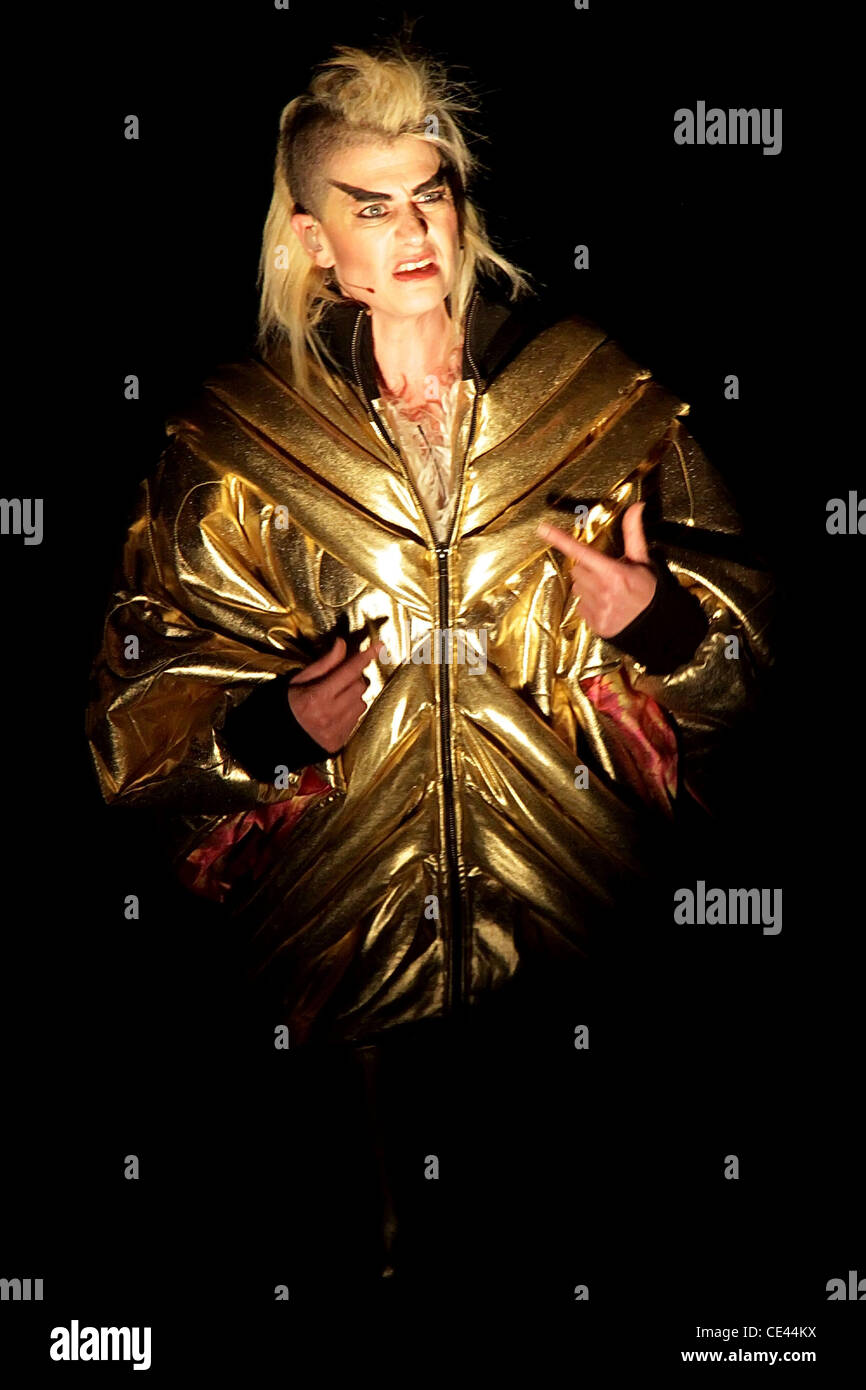Peaches aka Merrill Beth Nisker musicien électronique et artiste de ...
