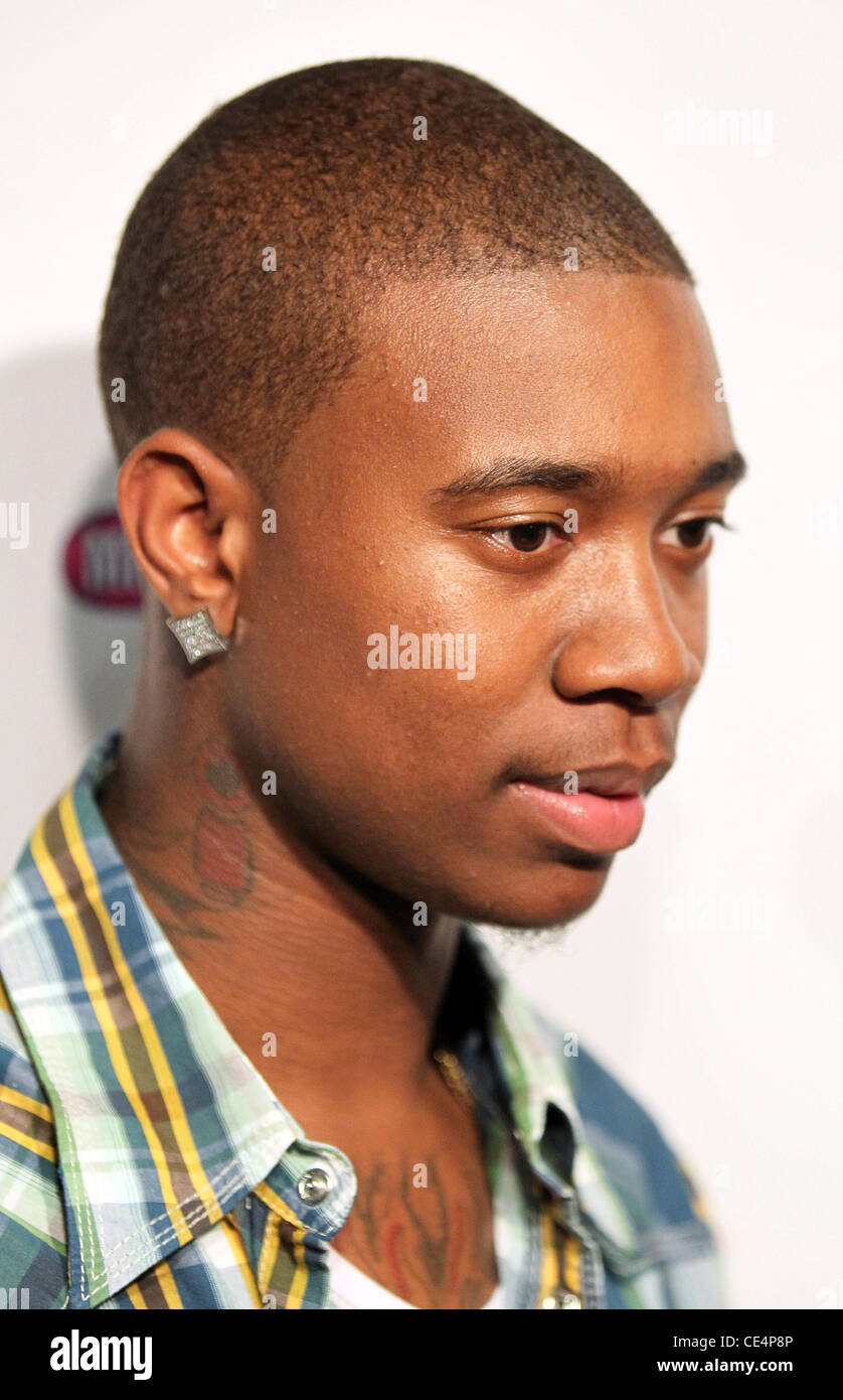 Yung du groupe de rap Cali Swag District, fait son propre milkshake ...