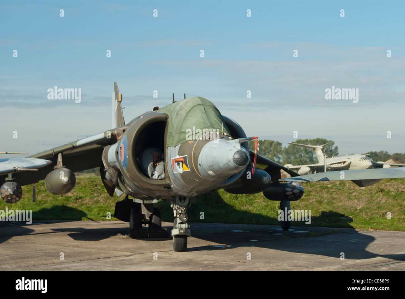 Harrier jump jet fighter Banque de photographies et d’images à haute ...