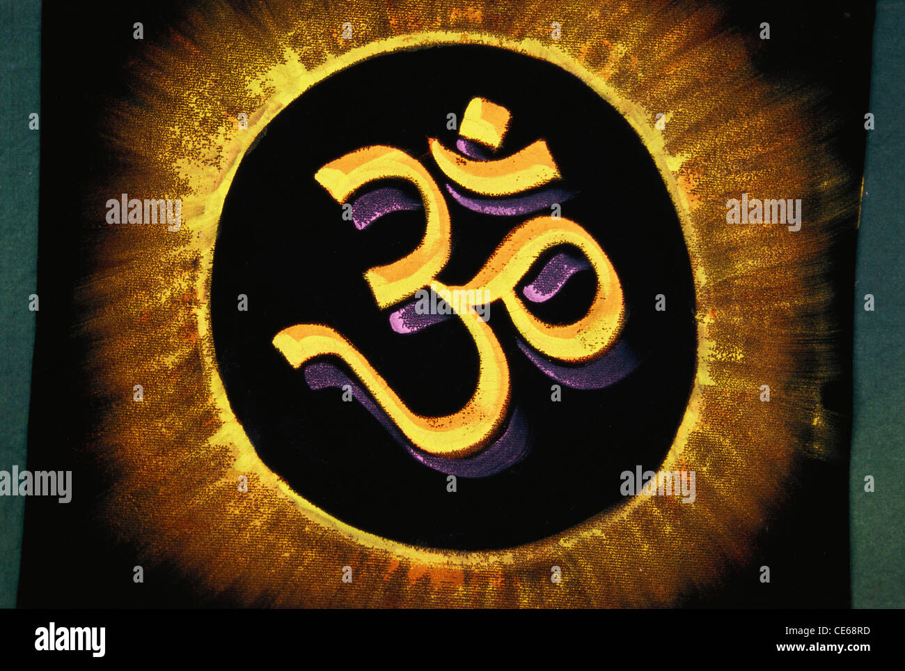 OM peinture sur tissu de velours ; symbole hindou ; symbole spirituel ...