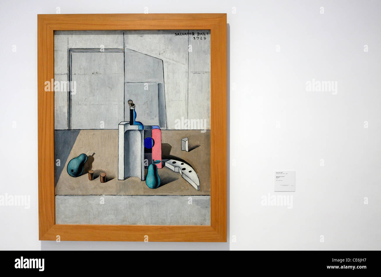 Naturaleza Muerta (still life) par Salvador Dali, Museo Nacional Reina ...