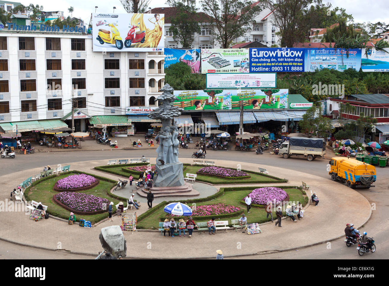 Rond point Banque de photographies et d’images à haute résolution - Alamy