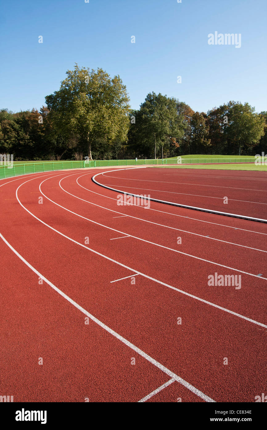 Runing track Banque de photographies et d’images à haute résolution - Alamy