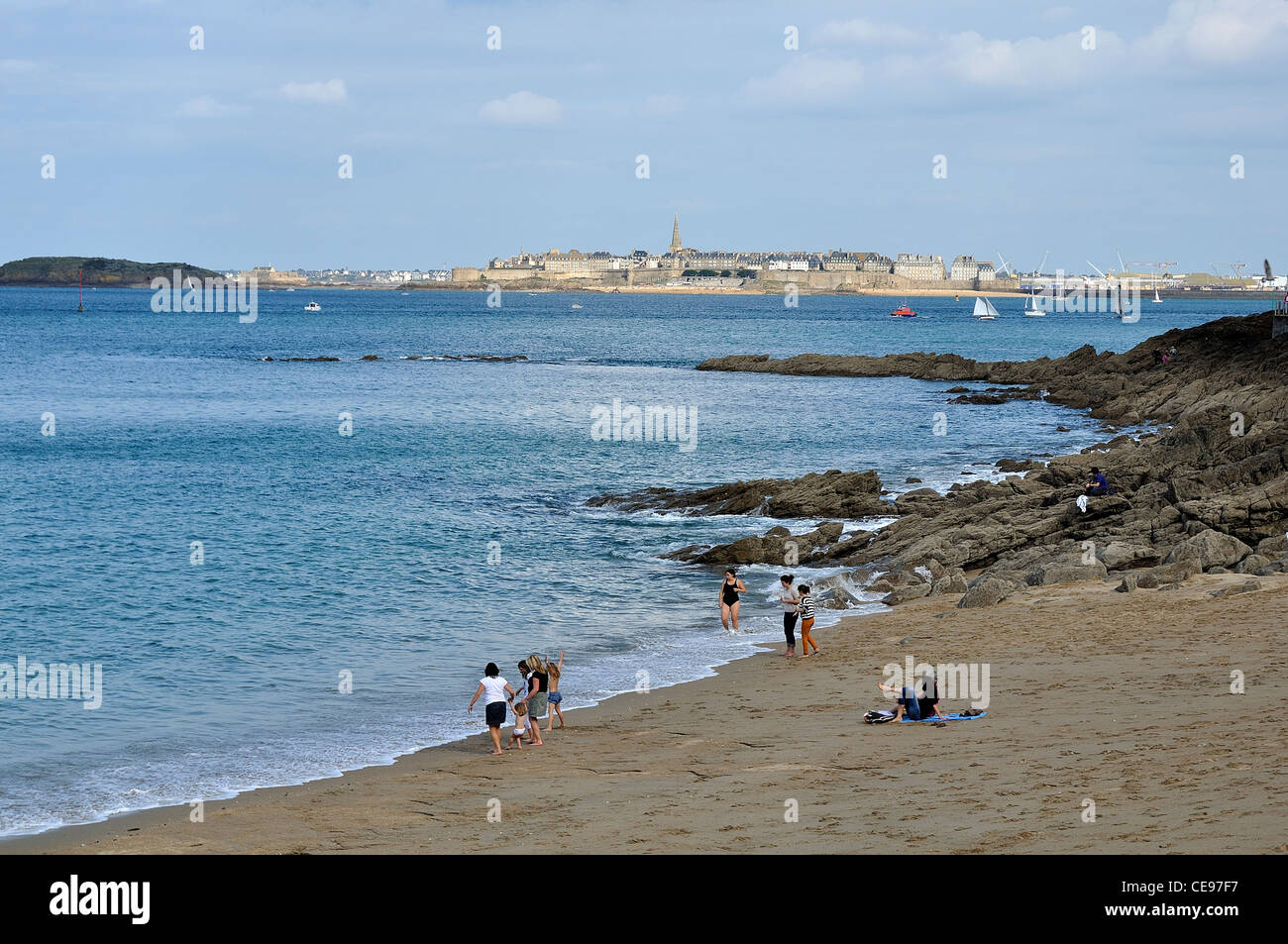 Vue de Saint-Malo, Dinard (Bretagne, France Photo Stock - Alamy