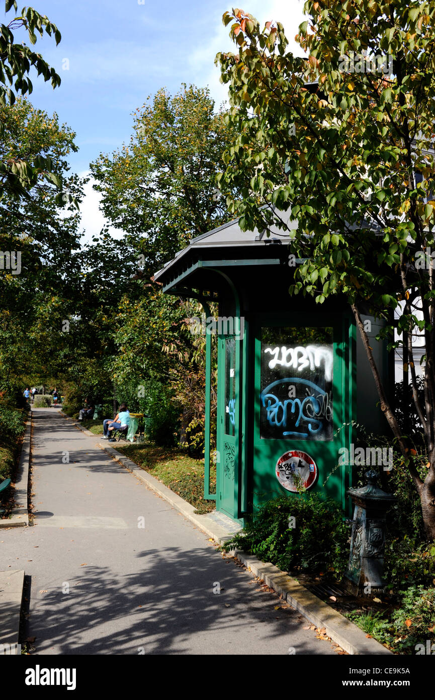 Paris coulée verte Banque de photographies et d’images à haute ...