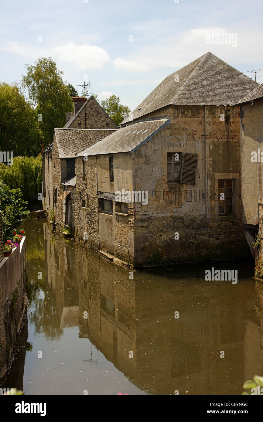 Bayeux river aure canal Banque de photographies et d’images à haute ...