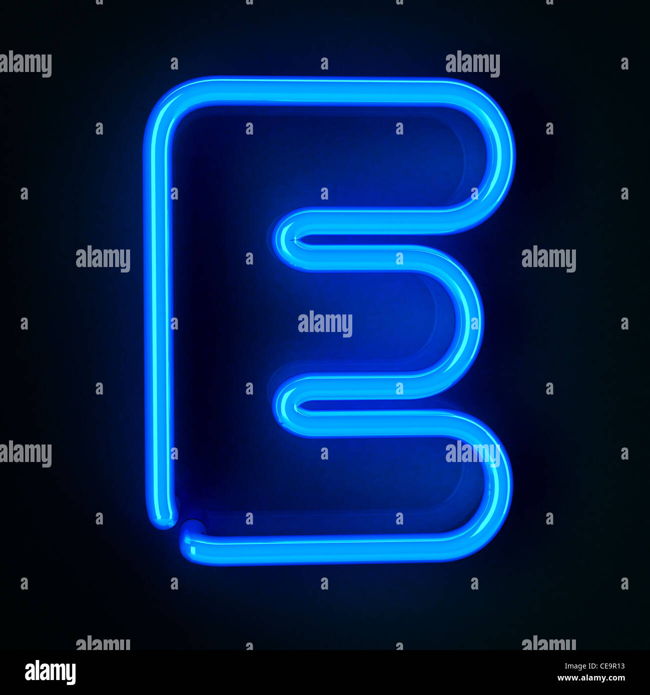 Neon letter e Banque de photographies et d’images à haute résolution ...
