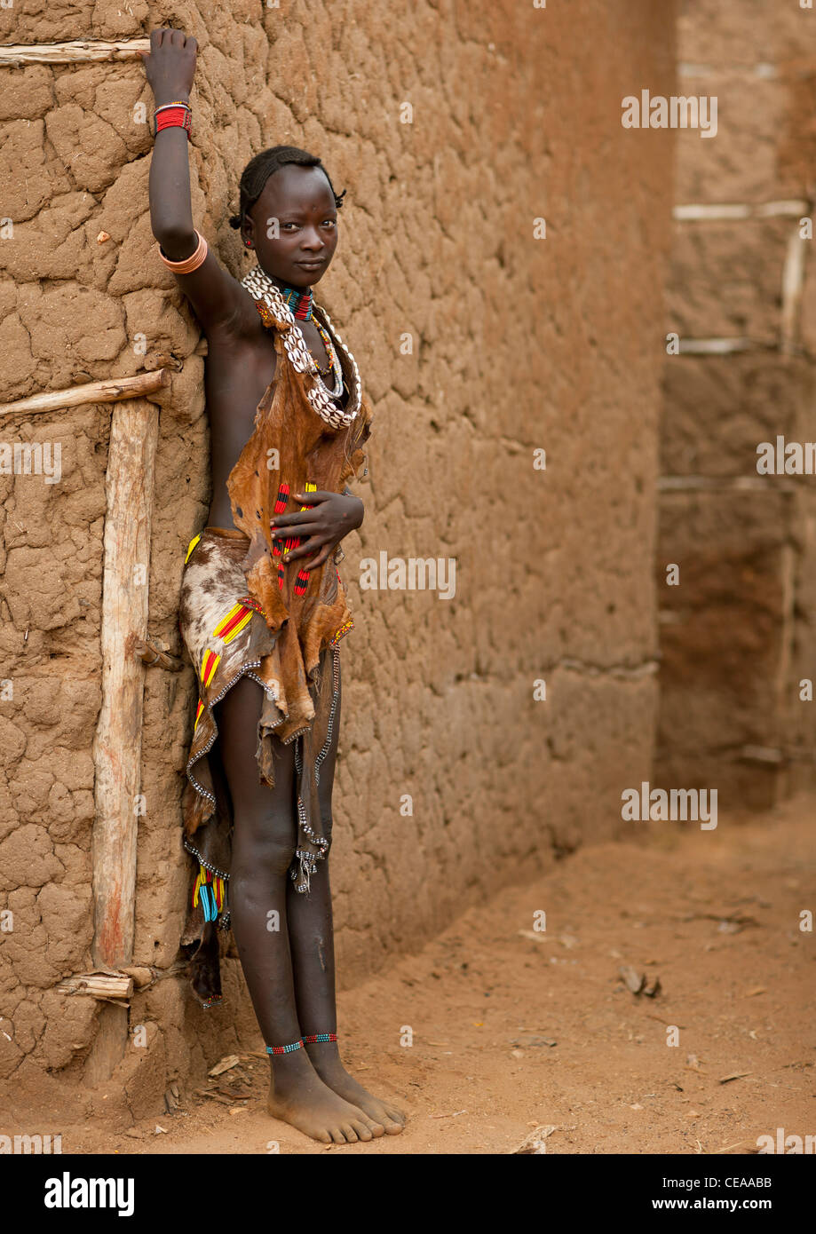 Tribu hamer Banque de photographies et d’images à haute résolution - Alamy