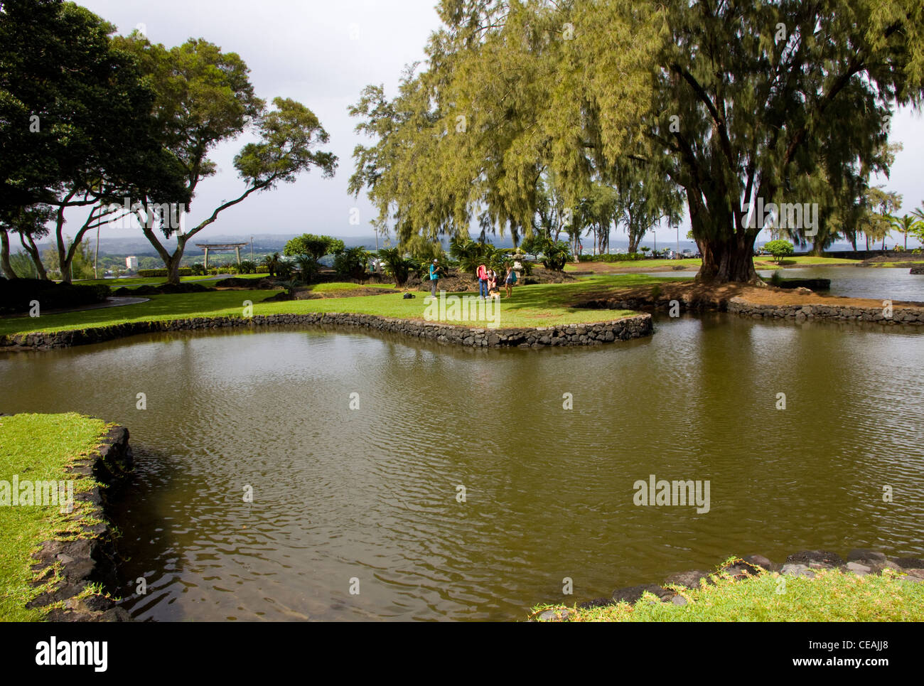 Lillioukalani la reine des jardins, le long de la baie de Hilo offrent ...