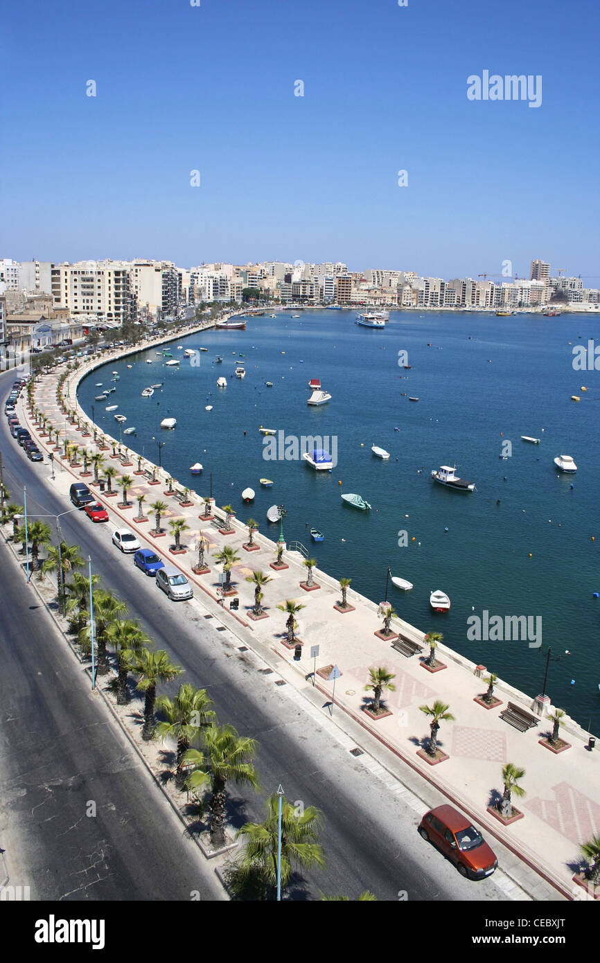 Sliema malta seafront promenade Banque de photographies et d’images à ...