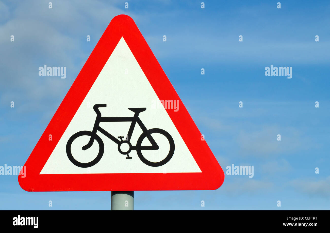 Panneau de signalisation triangulaire Banque de photographies et d ...