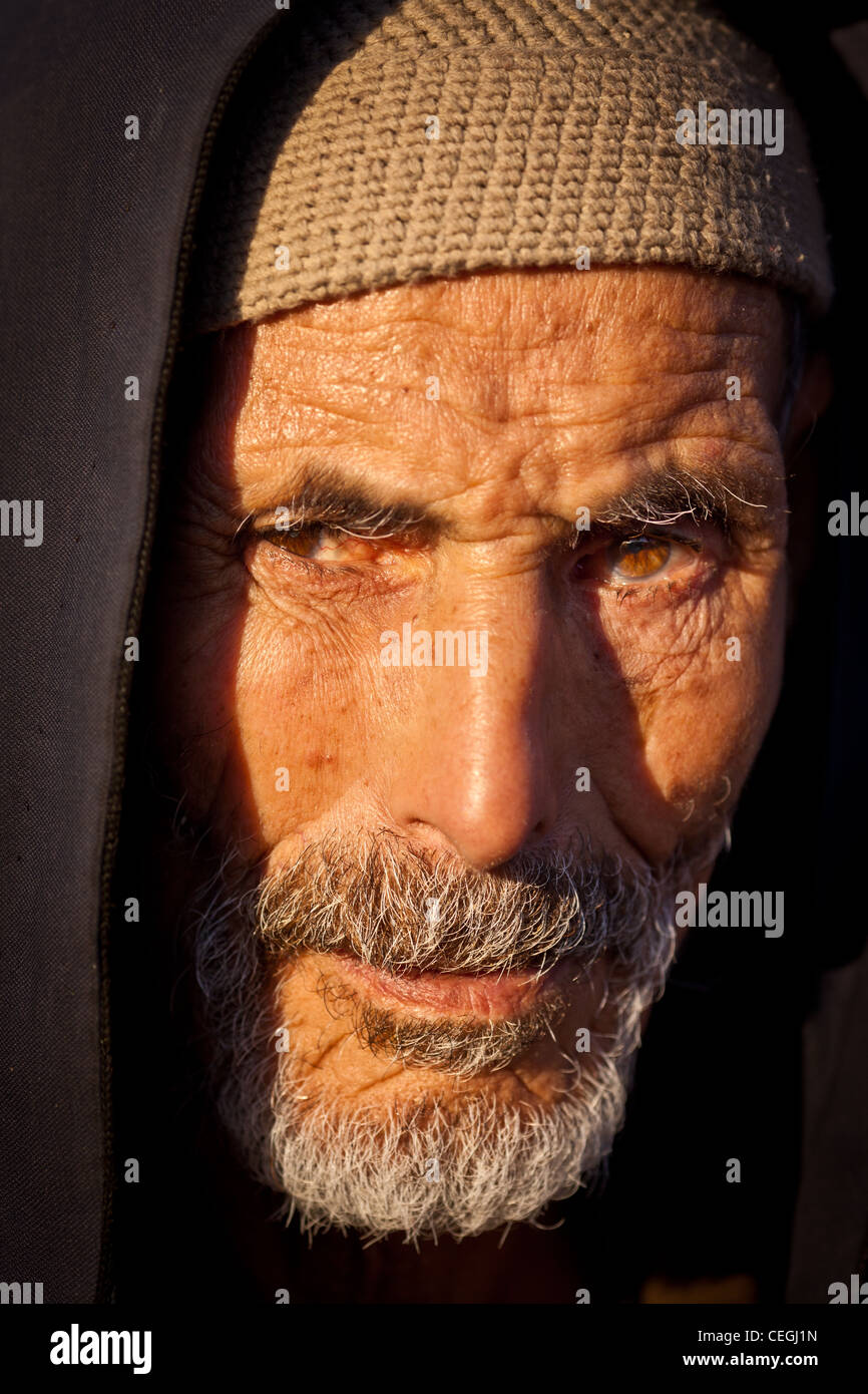 Portrait d'homme marocain traditionnel Banque de photographies et d ...