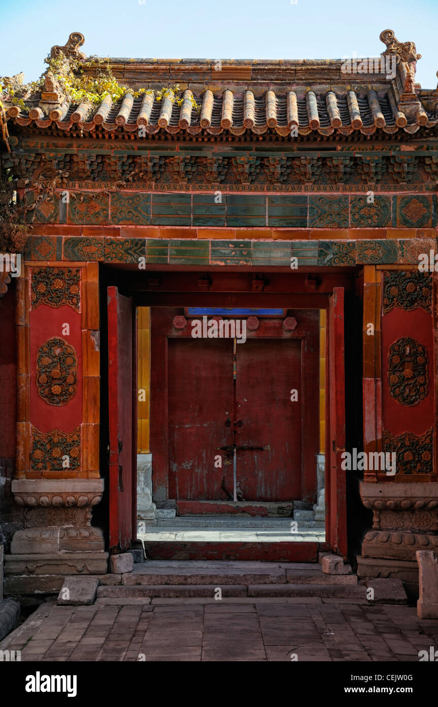 Porte de cour Banque de photographies et d’images à haute résolution ...