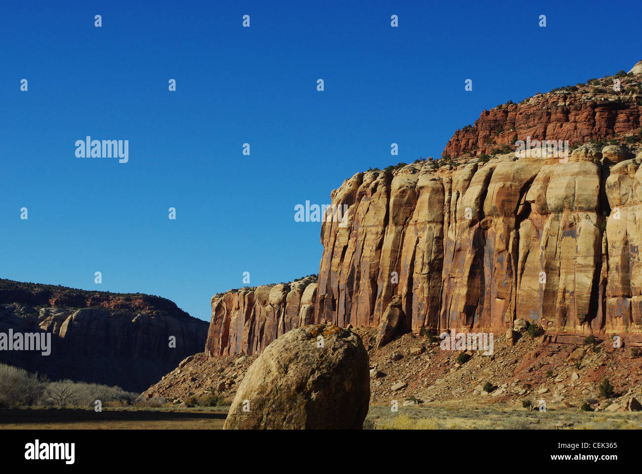 Parois rocheuses de montagne Banque de photographies et d’images à ...