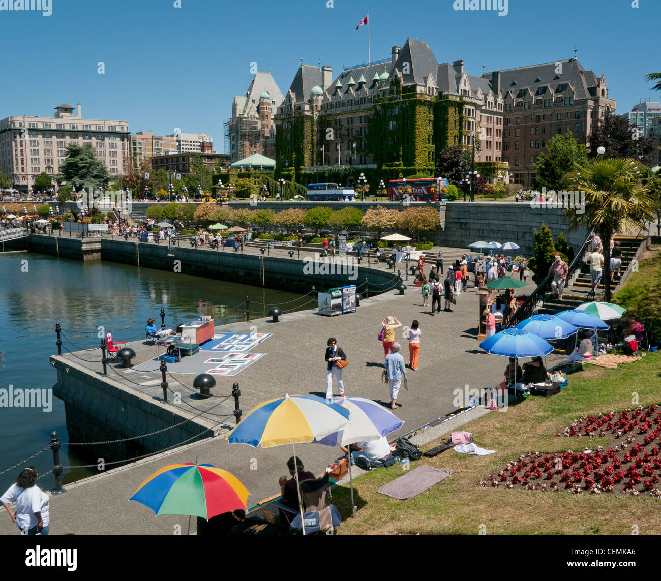 La Promenade du pont-jetée et l'Hôtel Empress à Victoria sur l'île de ...