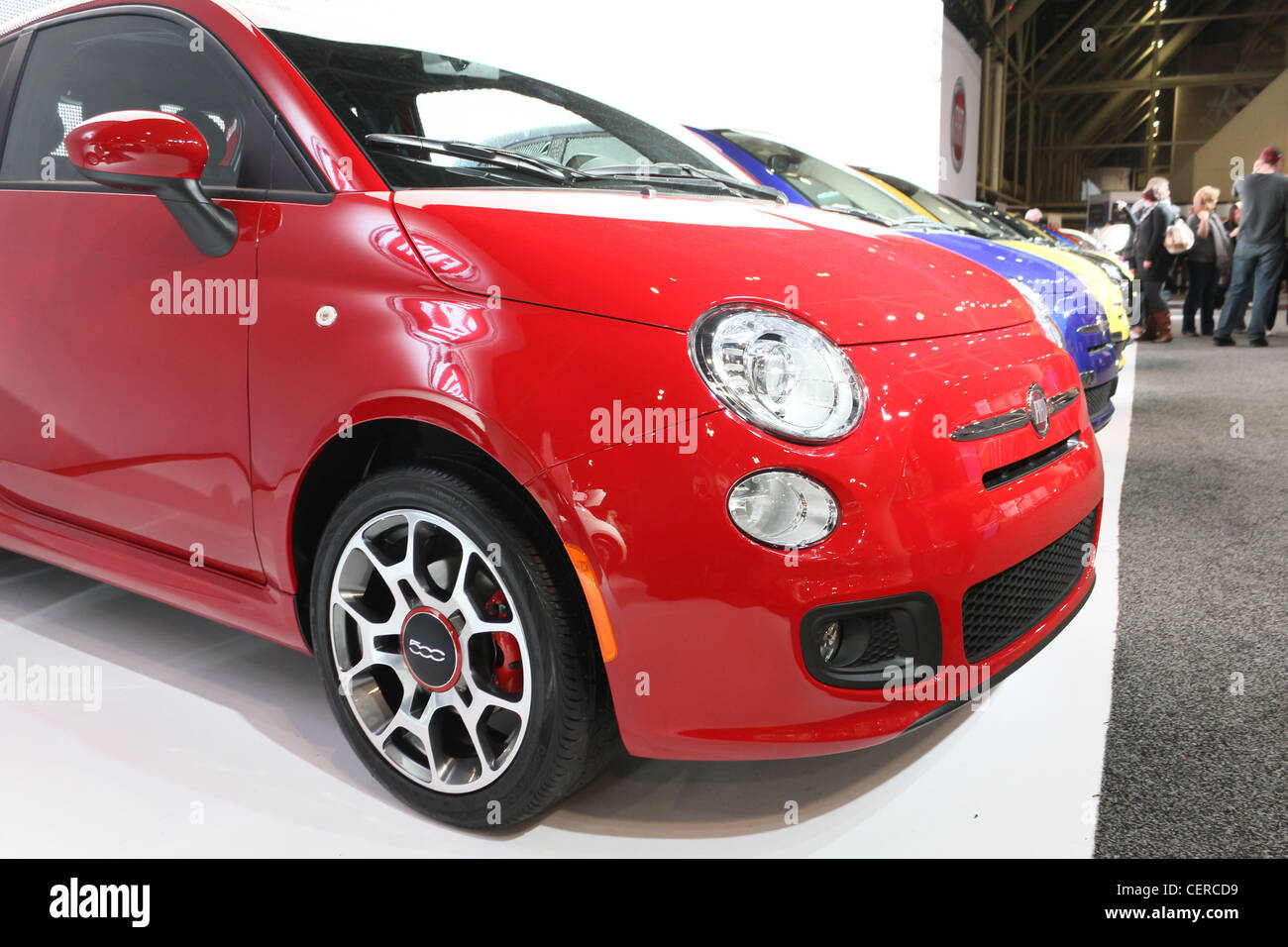 Fiat 500 rouge Banque de photographies et d’images à haute résolution ...