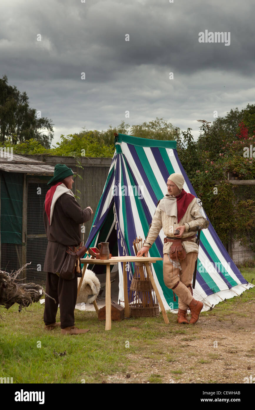 Medieval peasant costume Banque de photographies et d’images à haute ...