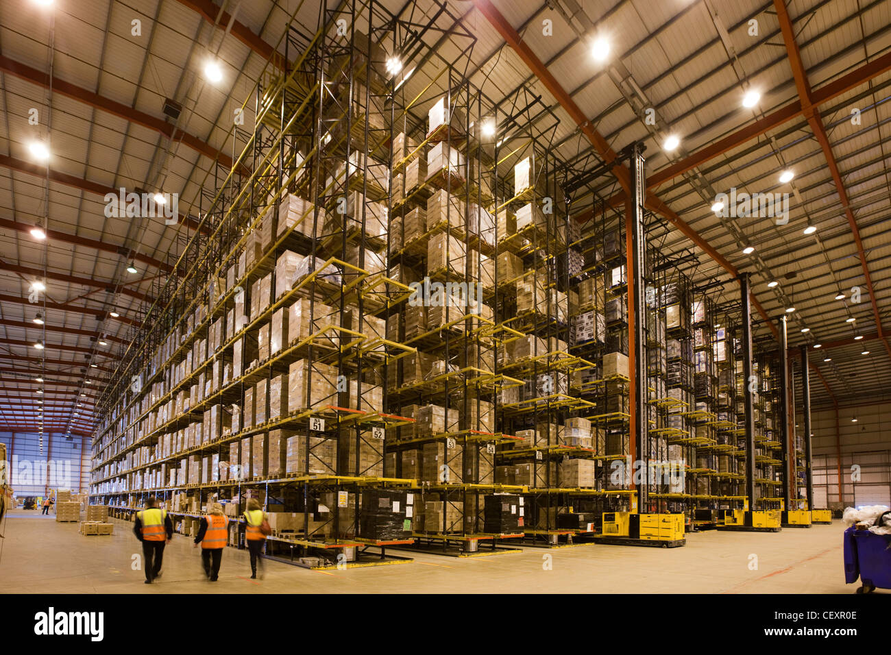 Dhl Warehouse Photos & Dhl Warehouse Images - Alamy