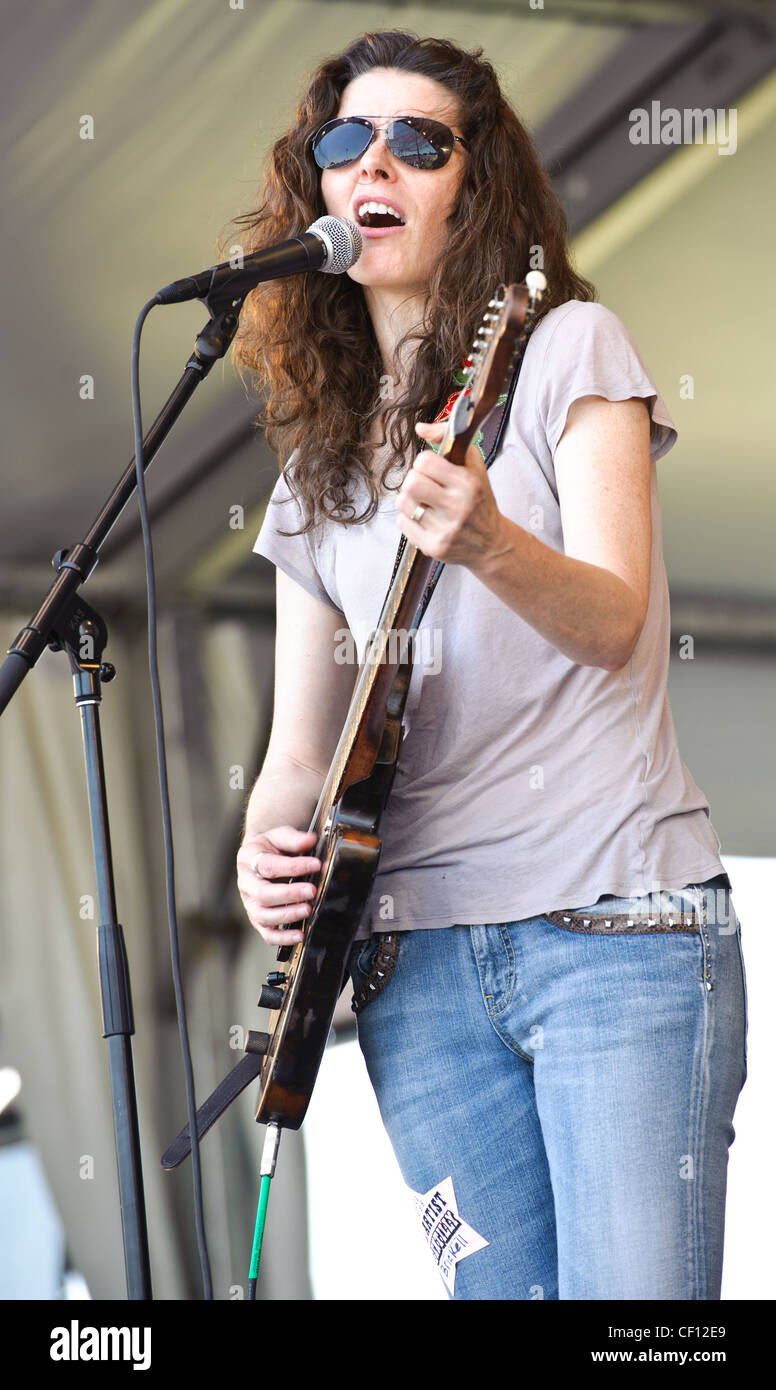 Edie brickell Banque de photographies et d’images à haute résolution ...