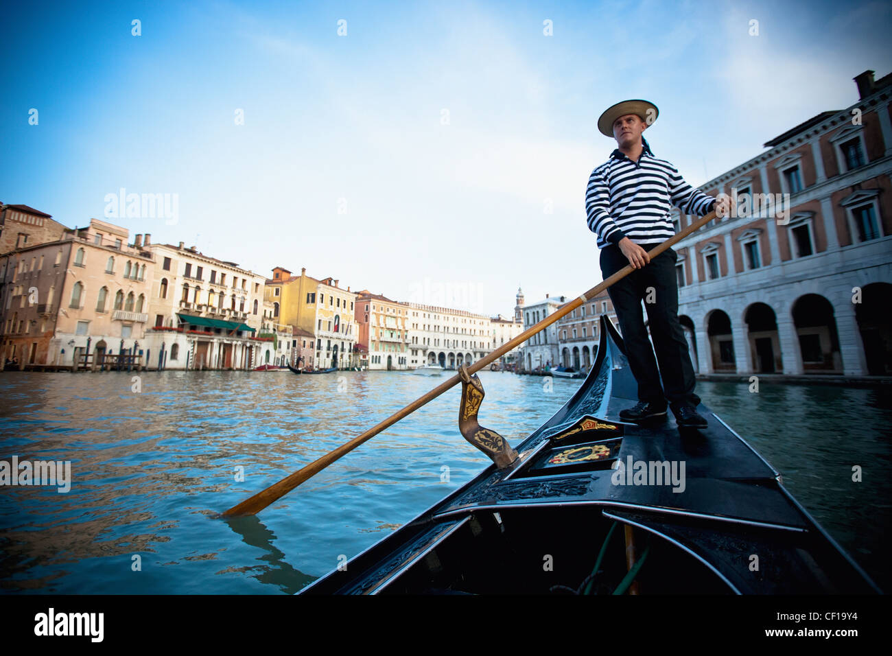 Gondolier Debout Banque d'image et photos - Alamy