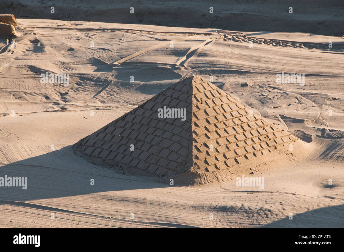 Pyramide du chateau Banque de photographies et d’images à haute ...
