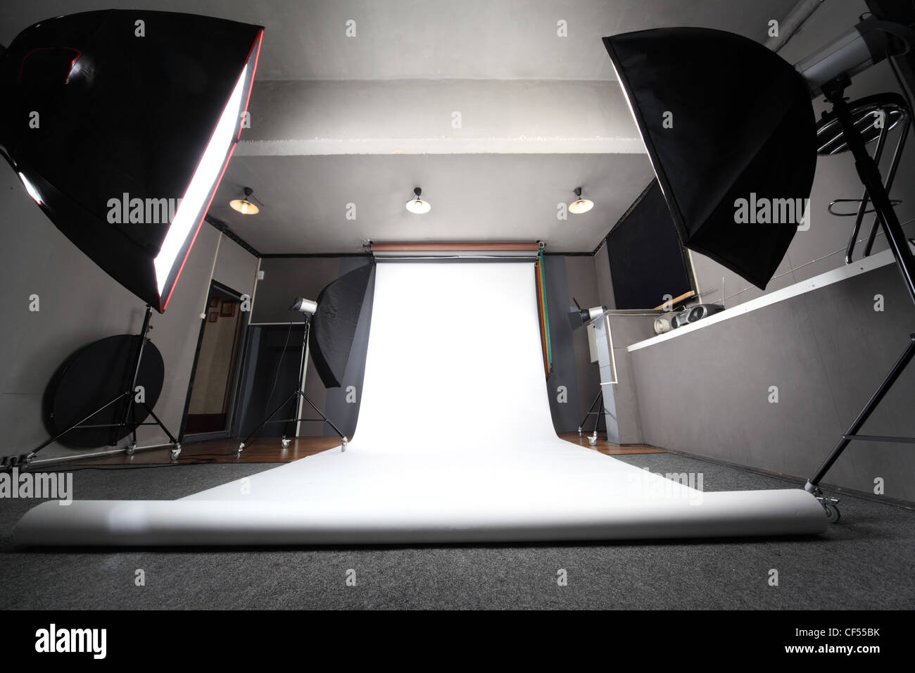 Fondo blanco de estudio Banque de photographies et d’images à haute ...