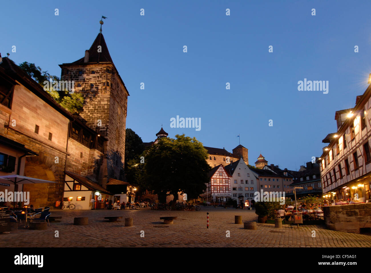 La Platz Am Tiergärtnertor (place Tiergärtnertor) se trouve à côté du ...