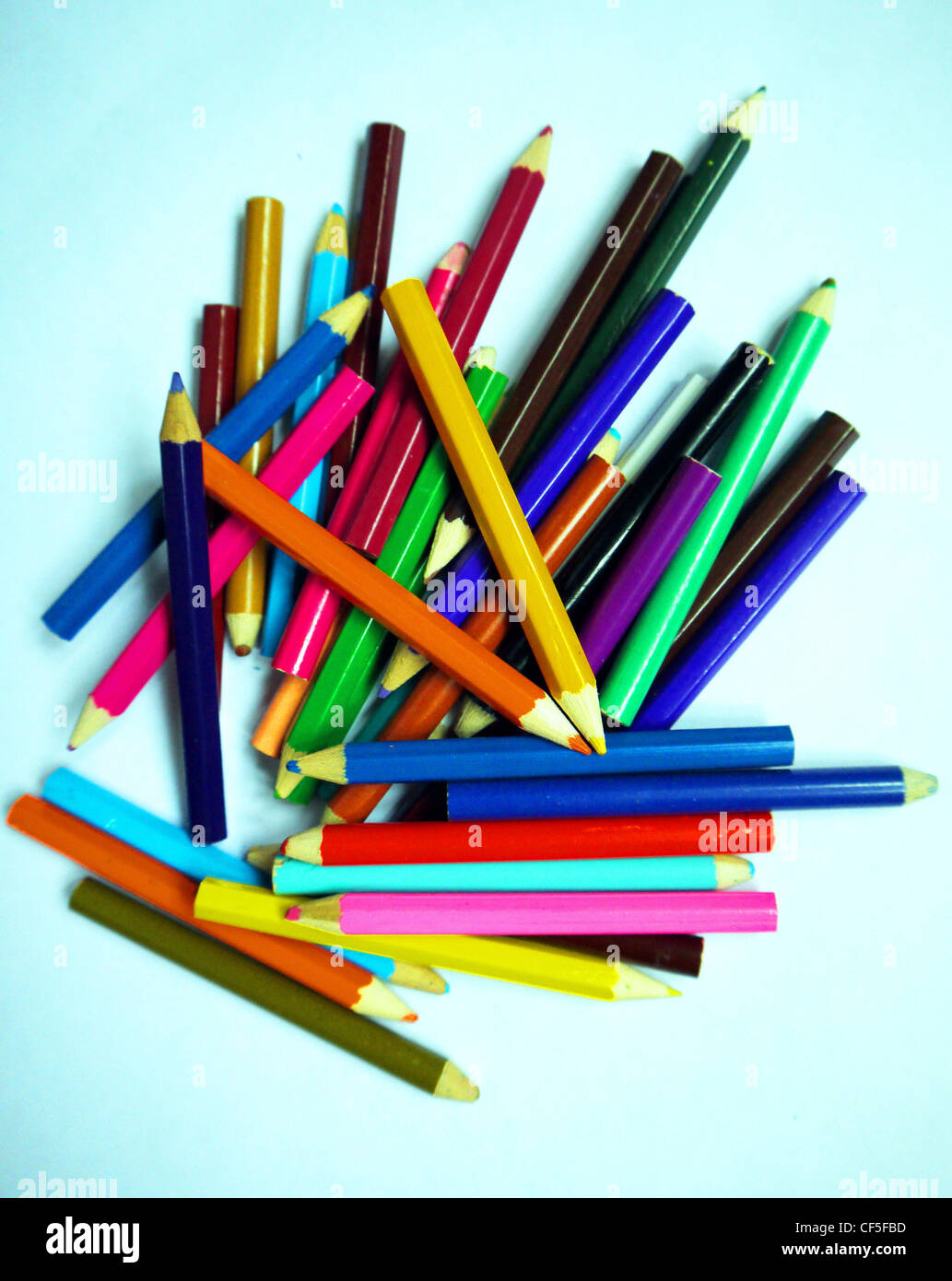 Tas de crayons de couleur Banque de photographies et d’images à haute ...