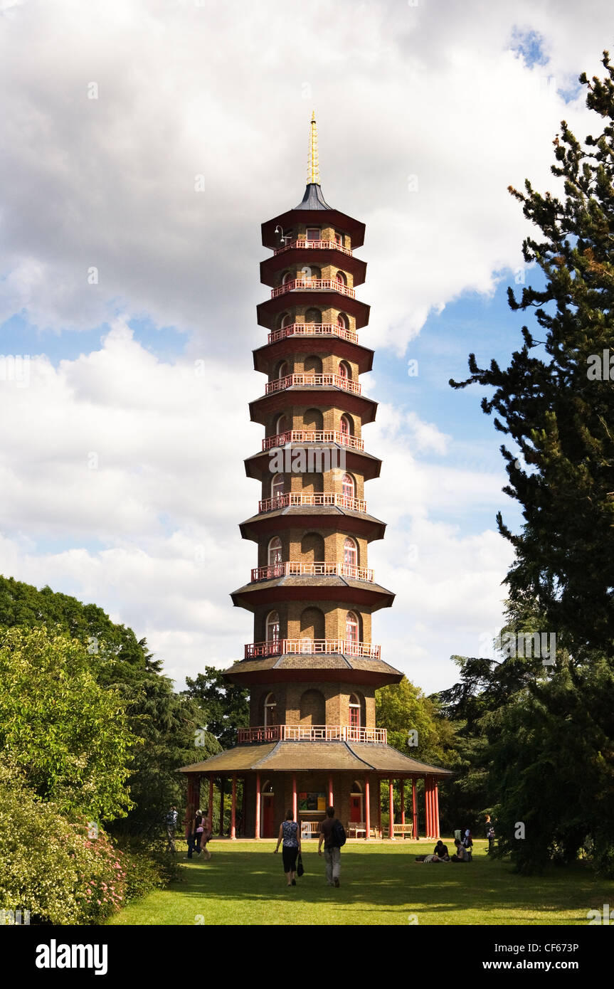 La pagode, une structure octogonale de 10 étages achevée en 1762, à Kew ...