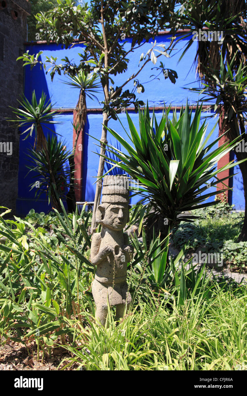 Statue de frida kahlo Banque de photographies et d’images à haute ...