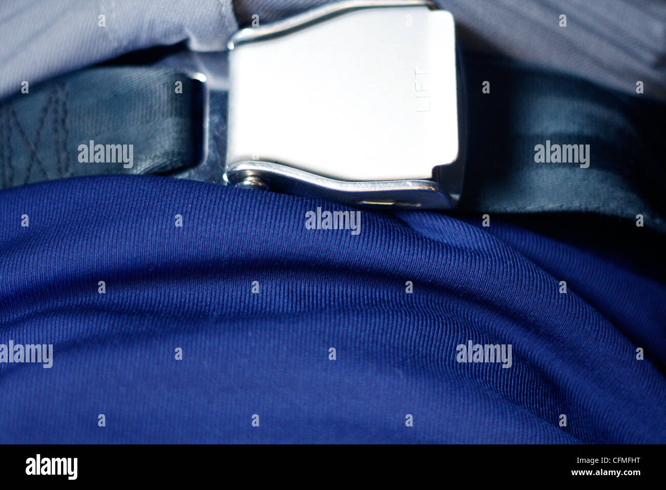 Attacher la ceinture de sécurité Banque de photographies et d’images à ...