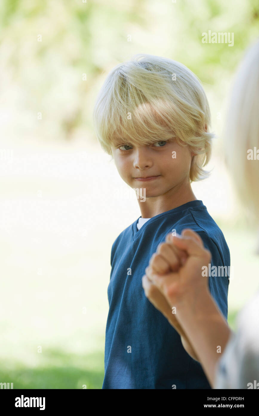 Contact visuel ami ami Banque de photographies et d’images à haute ...