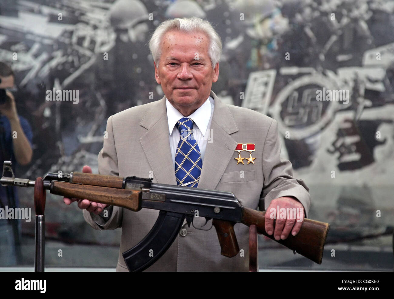 Mikhail kalashnikov Banque de photographies et d’images à haute ...