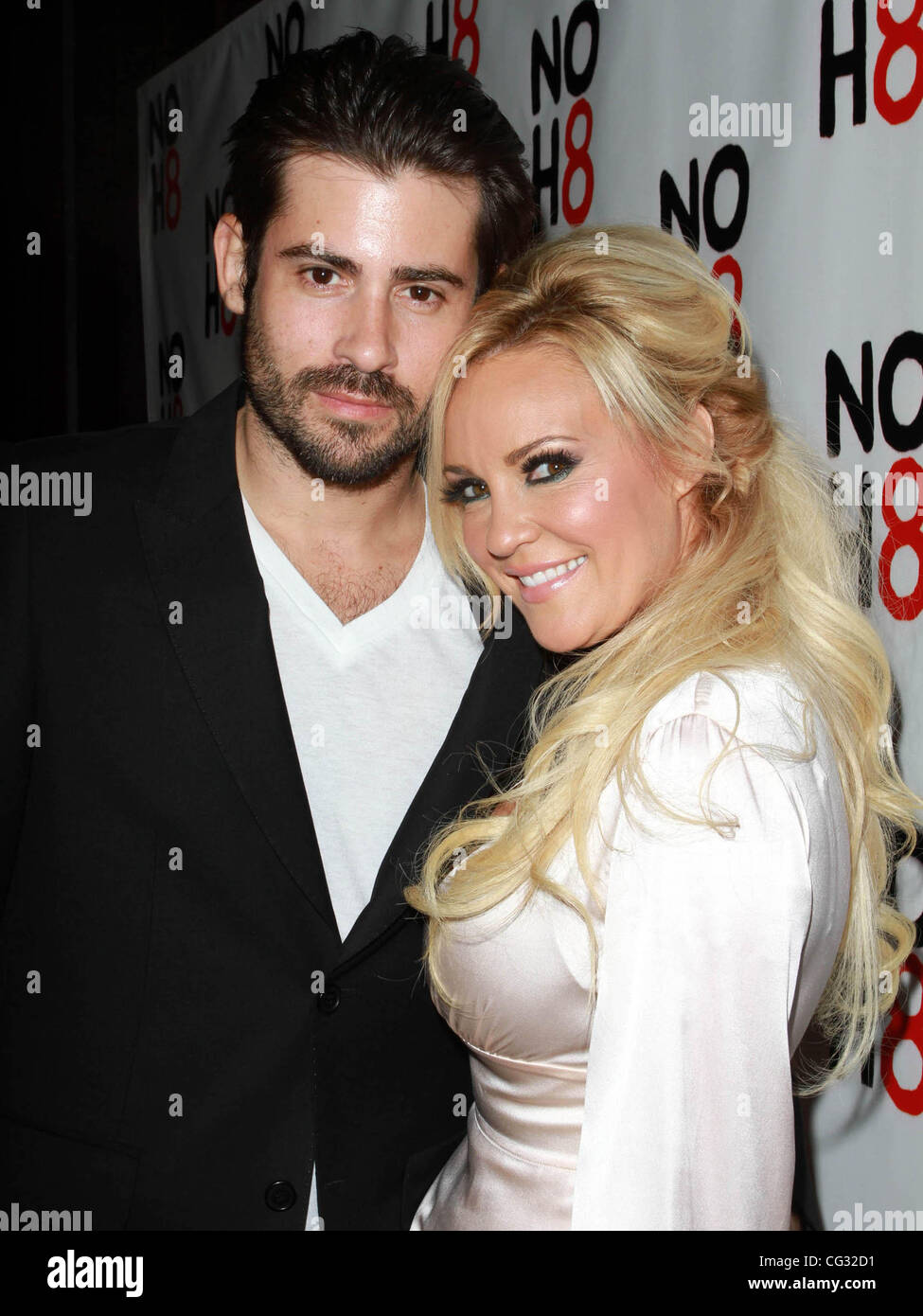 Bridget Marquardt et petit ami Nicholas Carpenter NOH8 2e campagne ...