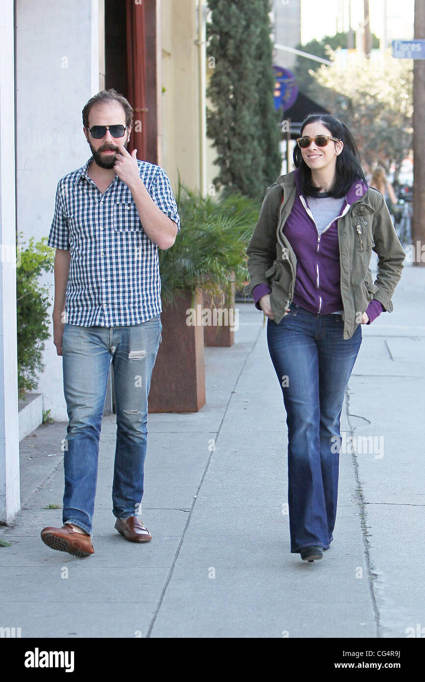 Sarah Silverman et un ami rendez-vous pour le déjeuner à Joan's on ...