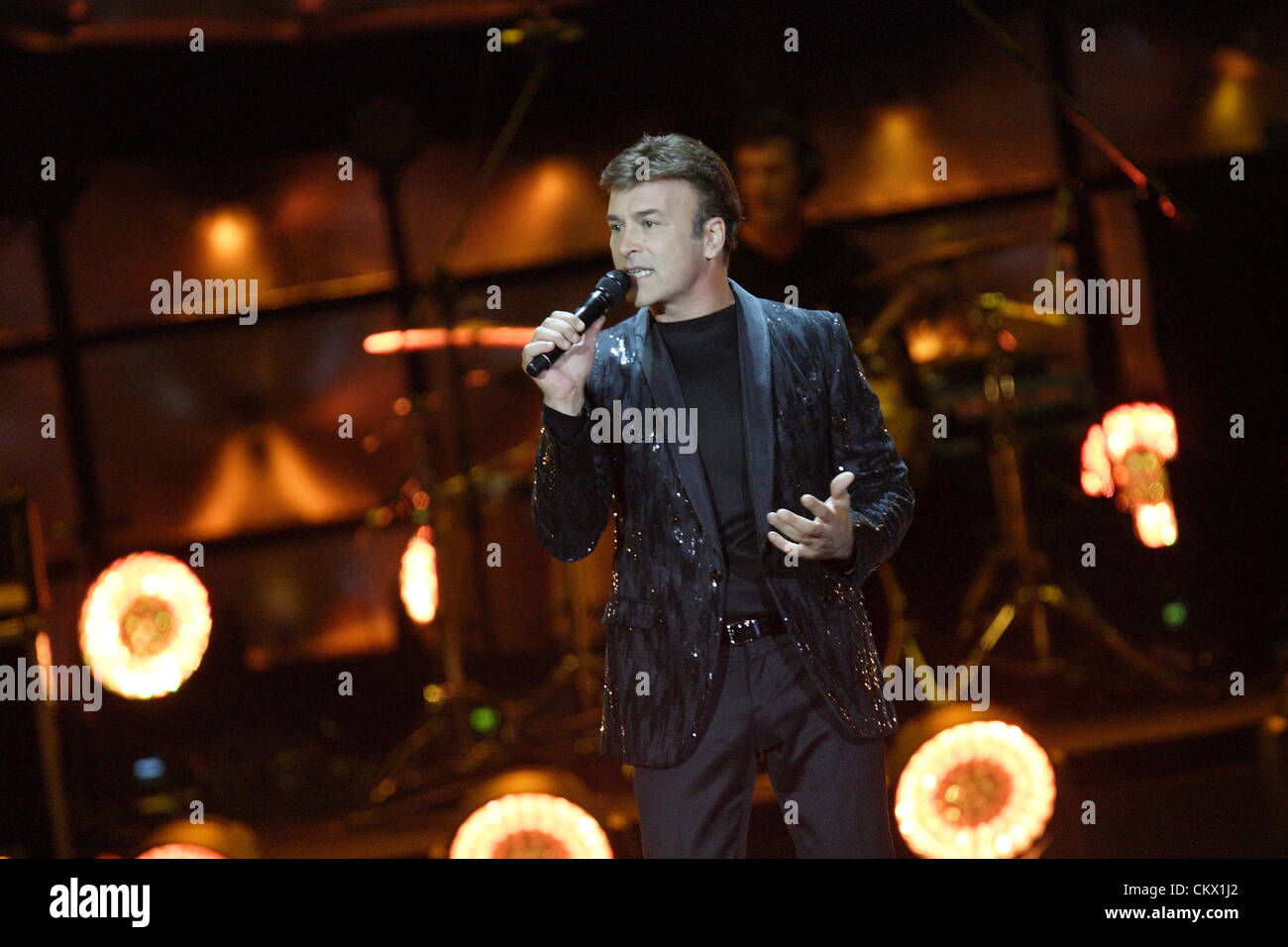 Singer tony carreira performs live Banque de photographies et d’images ...