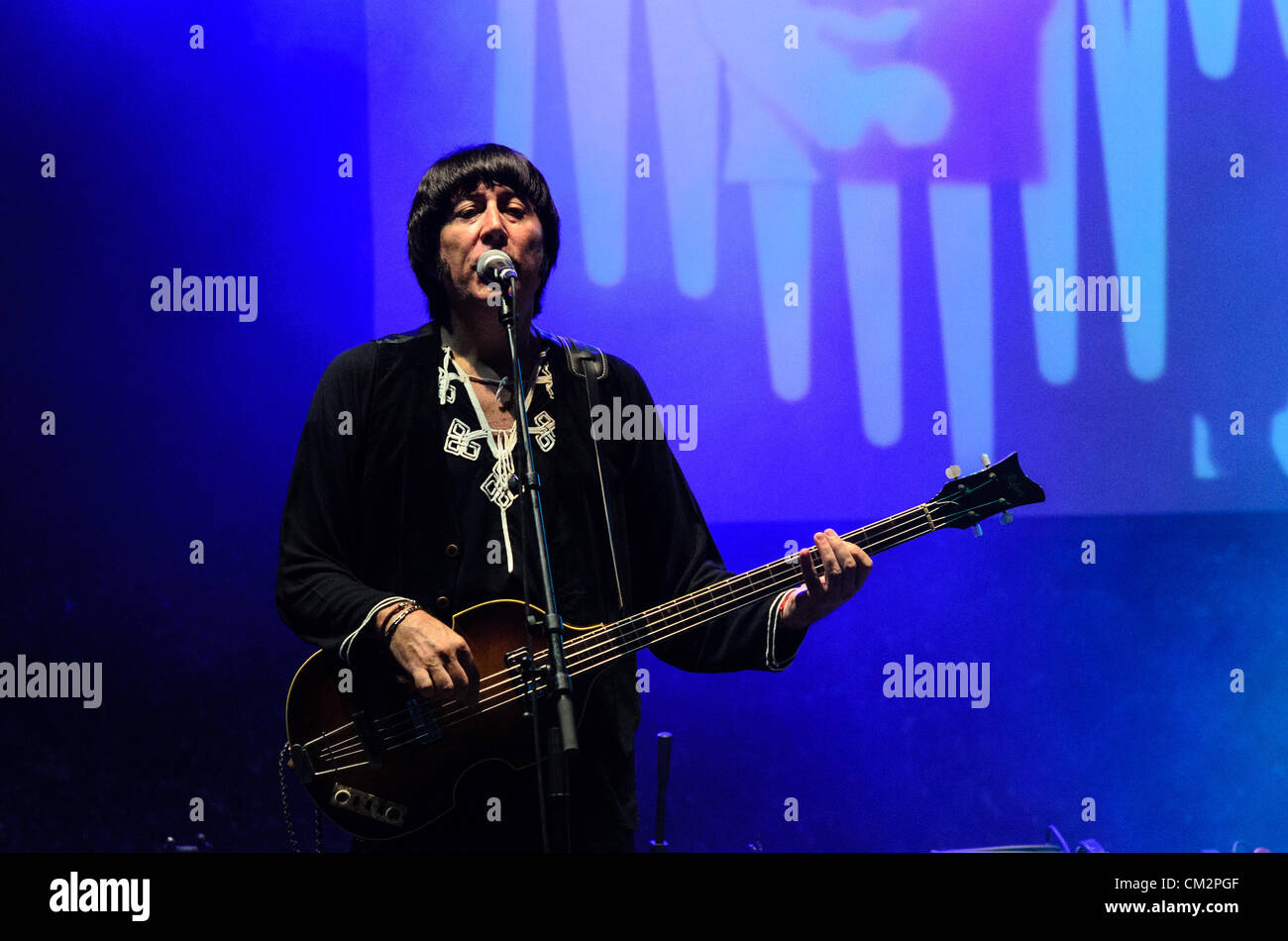 Bande manel Banque de photographies et d’images à haute résolution - Alamy