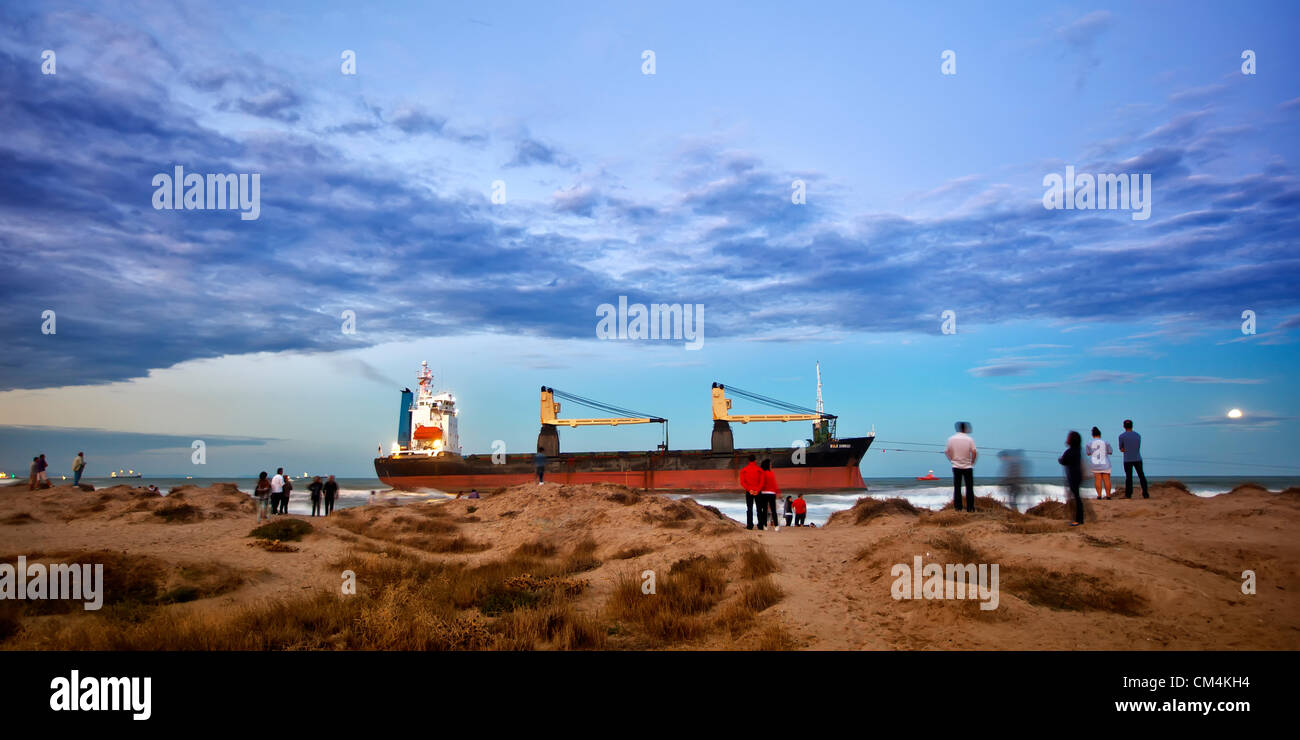 Old cargo ship Banque de photographies et d’images à haute résolution ...