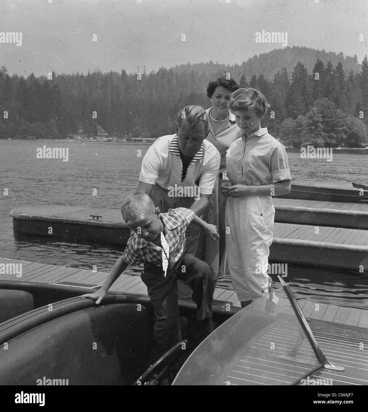 ALAN LADD avec femme Sue Carol , fille Alana Ladd et fils David Ladd ...