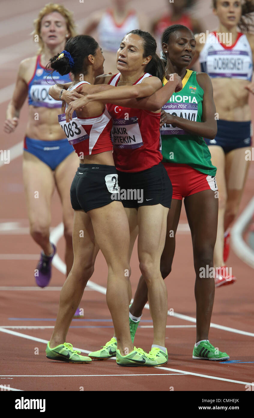 Gamze bulut Banque de photographies et d’images à haute résolution - Alamy