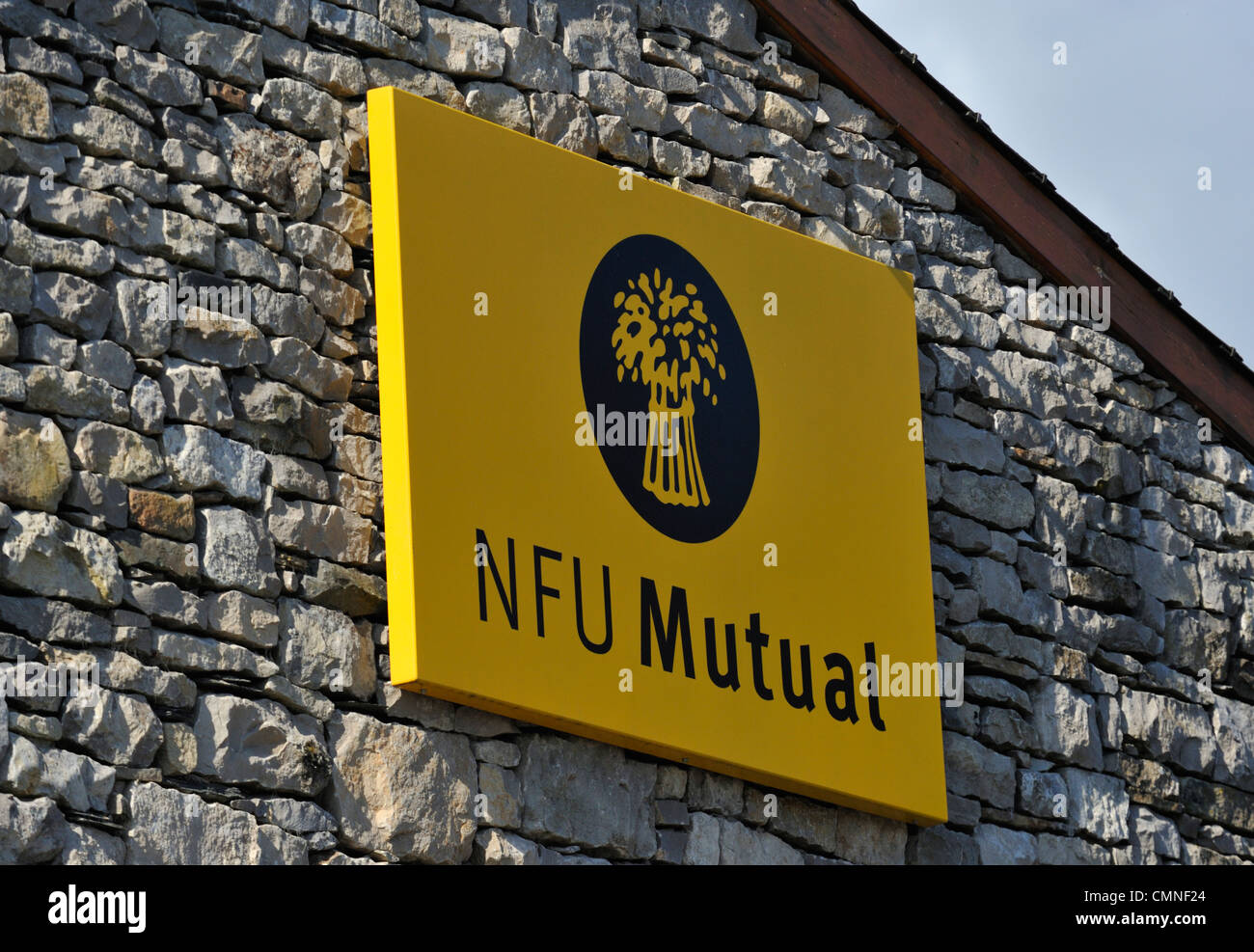 Logo nfu mutual Banque de photographies et d’images à haute résolution ...