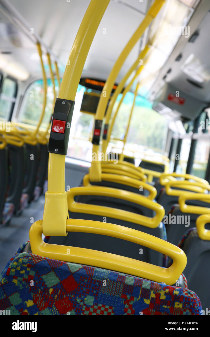 Intérieur du bus à impériale de Londres Photo Stock - Alamy