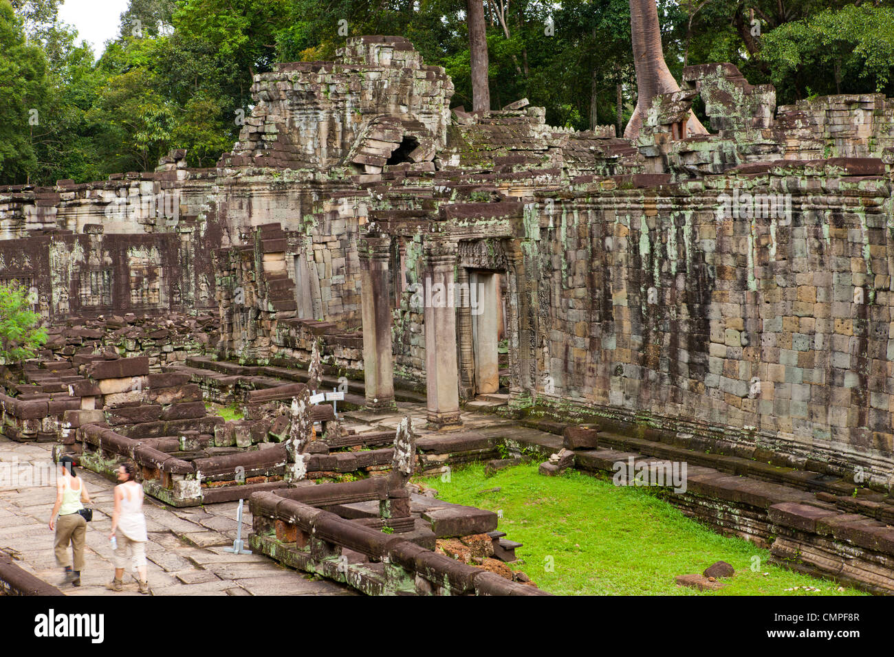 Preah Khan(Prah Khan), l'épée sacrée, est un temple à Angkor, construit ...