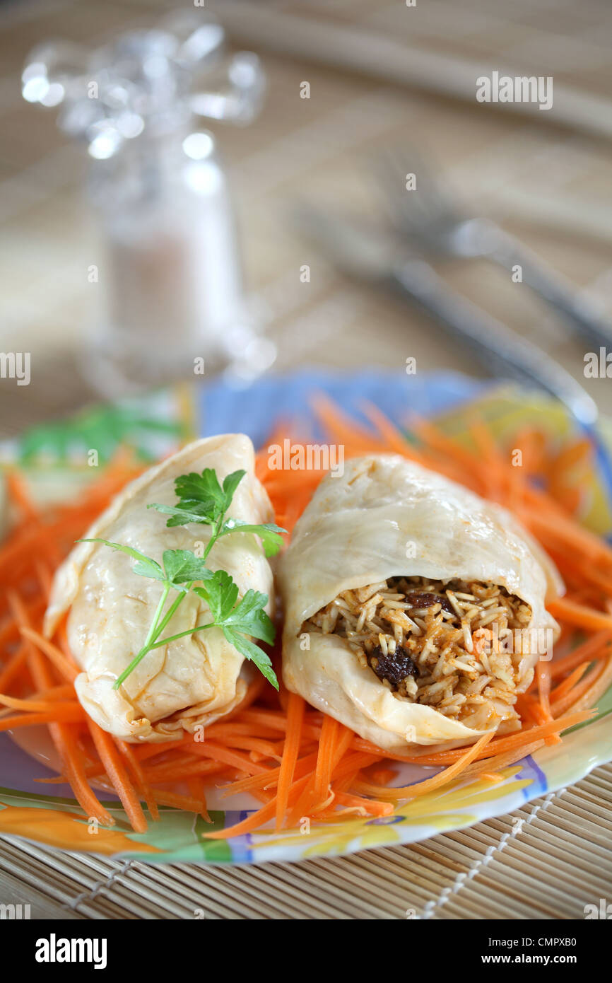 chou mariné farci Photo Stock - Alamy