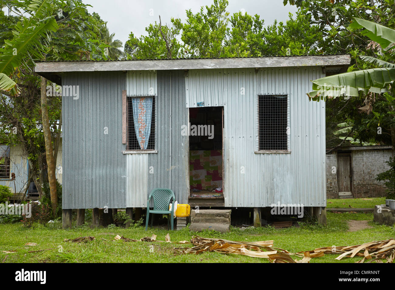 Maison en tôle ondulée Banque de photographies et d’images à haute ...