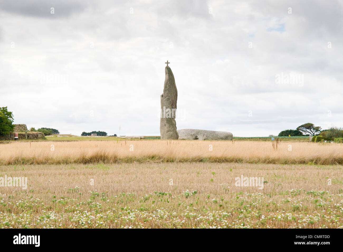 Monolithe pierre Banque de photographies et d’images à haute résolution ...